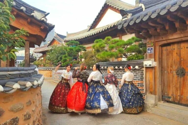 50 Unique Korean Experiences In Korea You'll Definitely Love