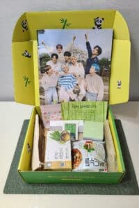 Daebak Box Review 2025: Korean Gift Box Delivered To You
