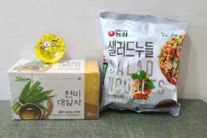 Daebak Box Review 2025: Korean Gift Box Delivered To You